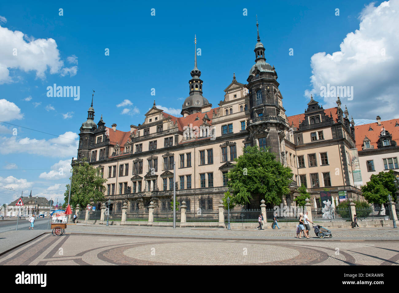 Place house hi-res stock photography and images - Alamy