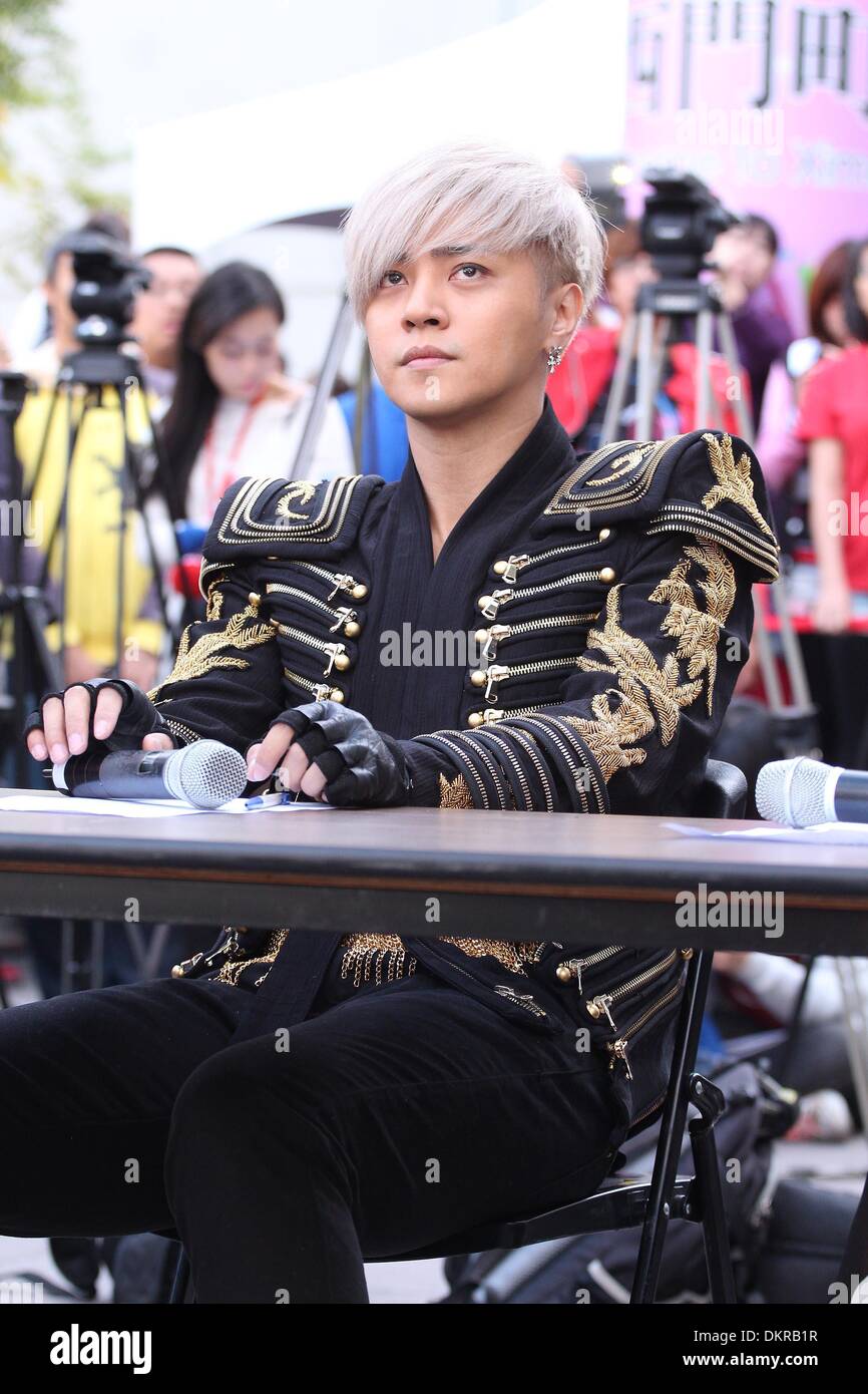 Taipei, China. 8th Dec, 2013. Singer Show Lo promotes his album Lion ...