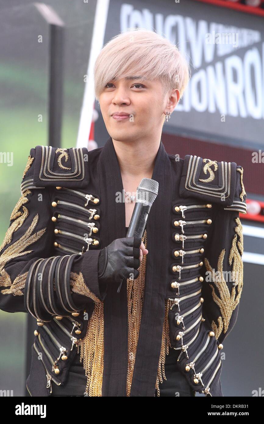 Taipei, China. 8th Dec, 2013. Singer Show Lo promotes his album Lion ...