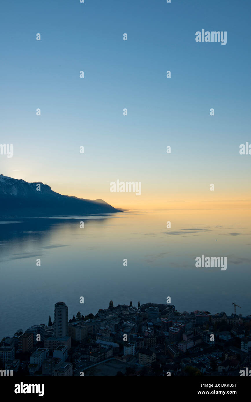 Lac Leman Montreux scenery landscape sundown sunset town city building ...