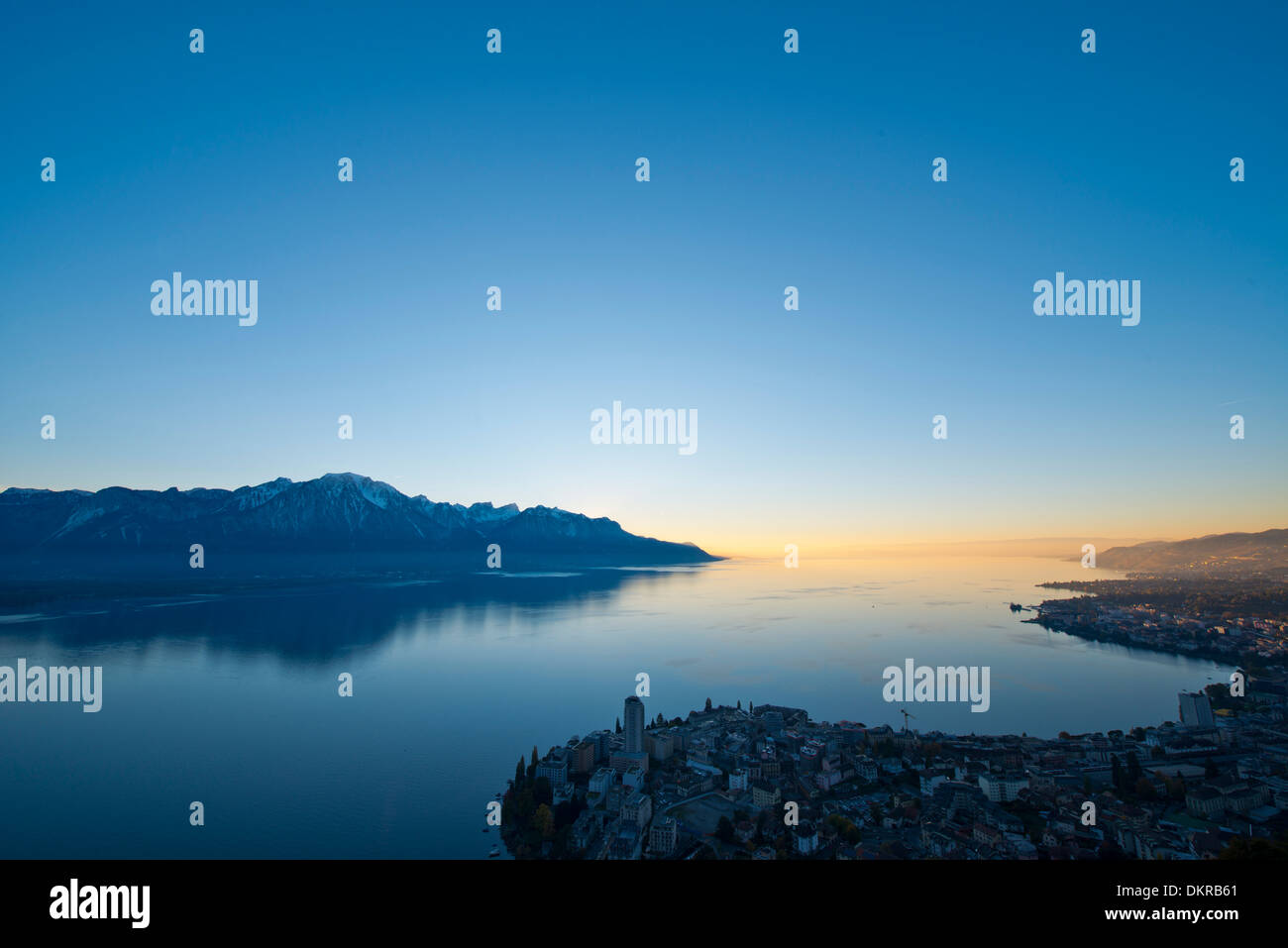 Lac Leman Montreux scenery landscape sundown sunset town city building ...