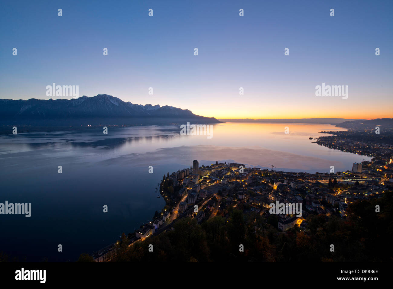 Lac Leman Montreux scenery landscape sundown sunset town city building ...