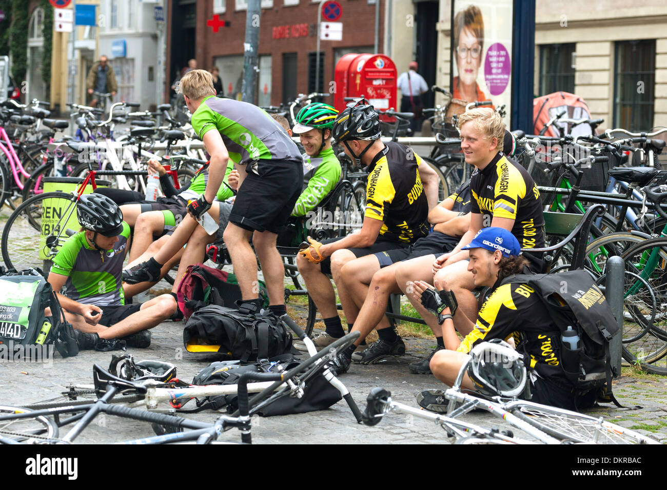 Sporting bicycles hi-res stock photography and images - Alamy