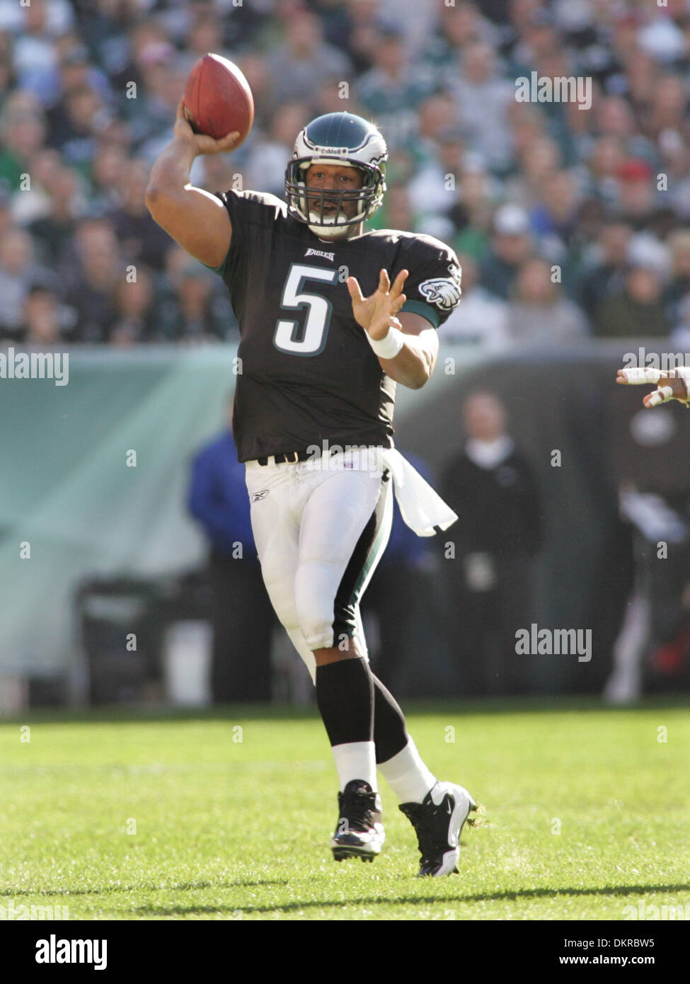 Donovan mcnabb eagles hi-res stock photography and images - Alamy