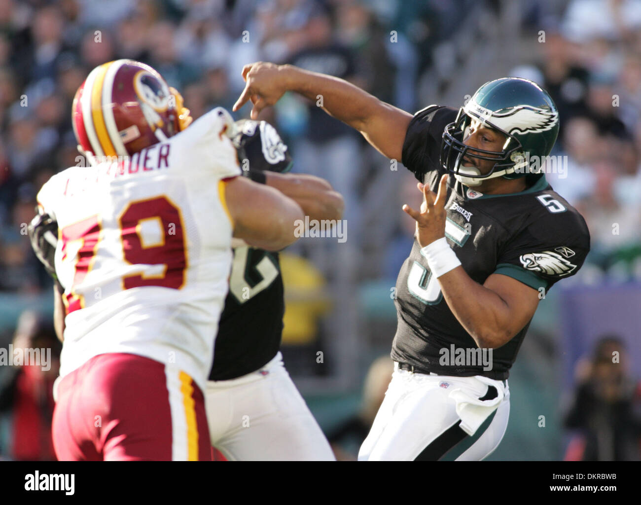 Donovan mcnabb eagles hi-res stock photography and images - Alamy