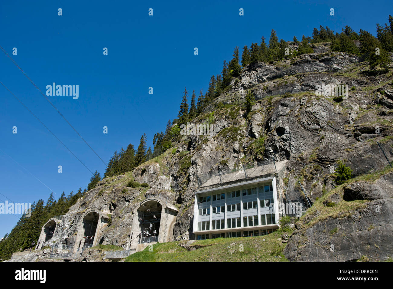 Stromleitungen kraftwerk hi-res stock photography and images - Alamy