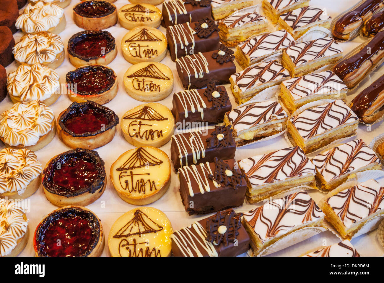 Patisserie borough market stall hi-res stock photography and images - Alamy