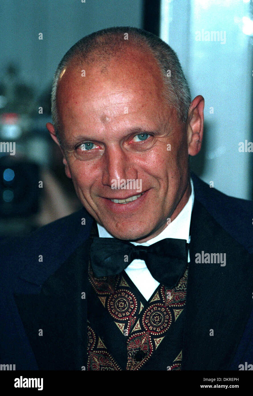 STEVEN BERKOFF.ACTOR & DIRECTOR.31/01/1994.C5F19 Stock Photo - Alamy