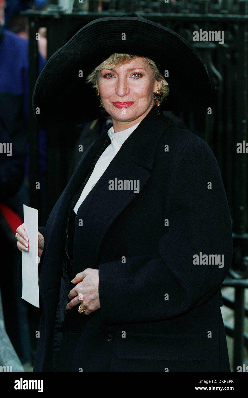 Faith brown 1994 hi-res stock photography and images - Alamy