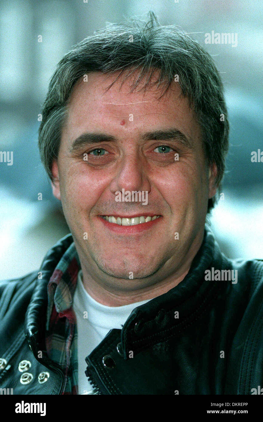 PAUL BROUGHTON.ACTOR, EDDIE BANKS, BROOKSIDE.23/03/1994.C39G19 Stock ...