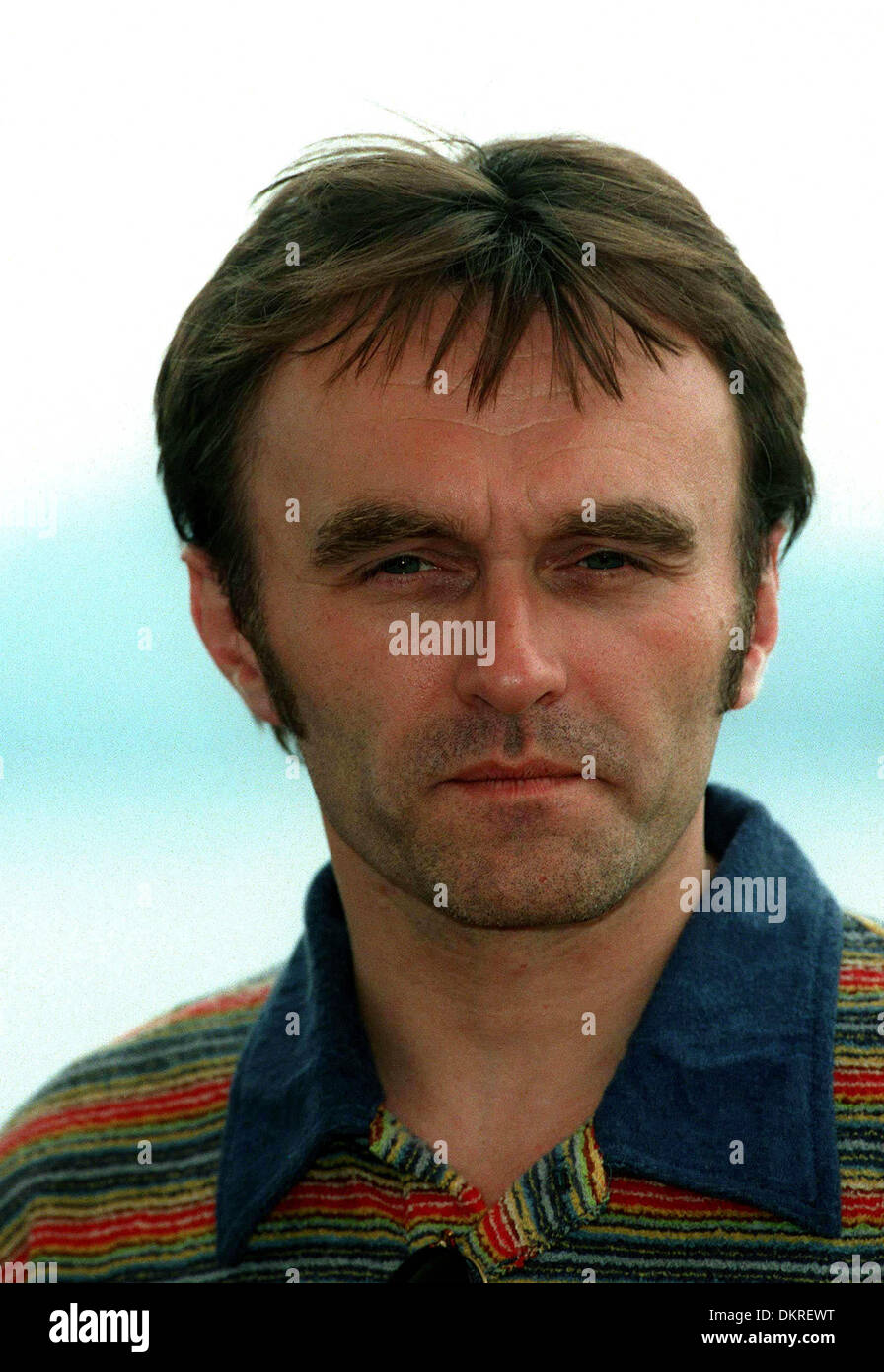Danny boyle 1996 hi-res stock photography and images - Alamy