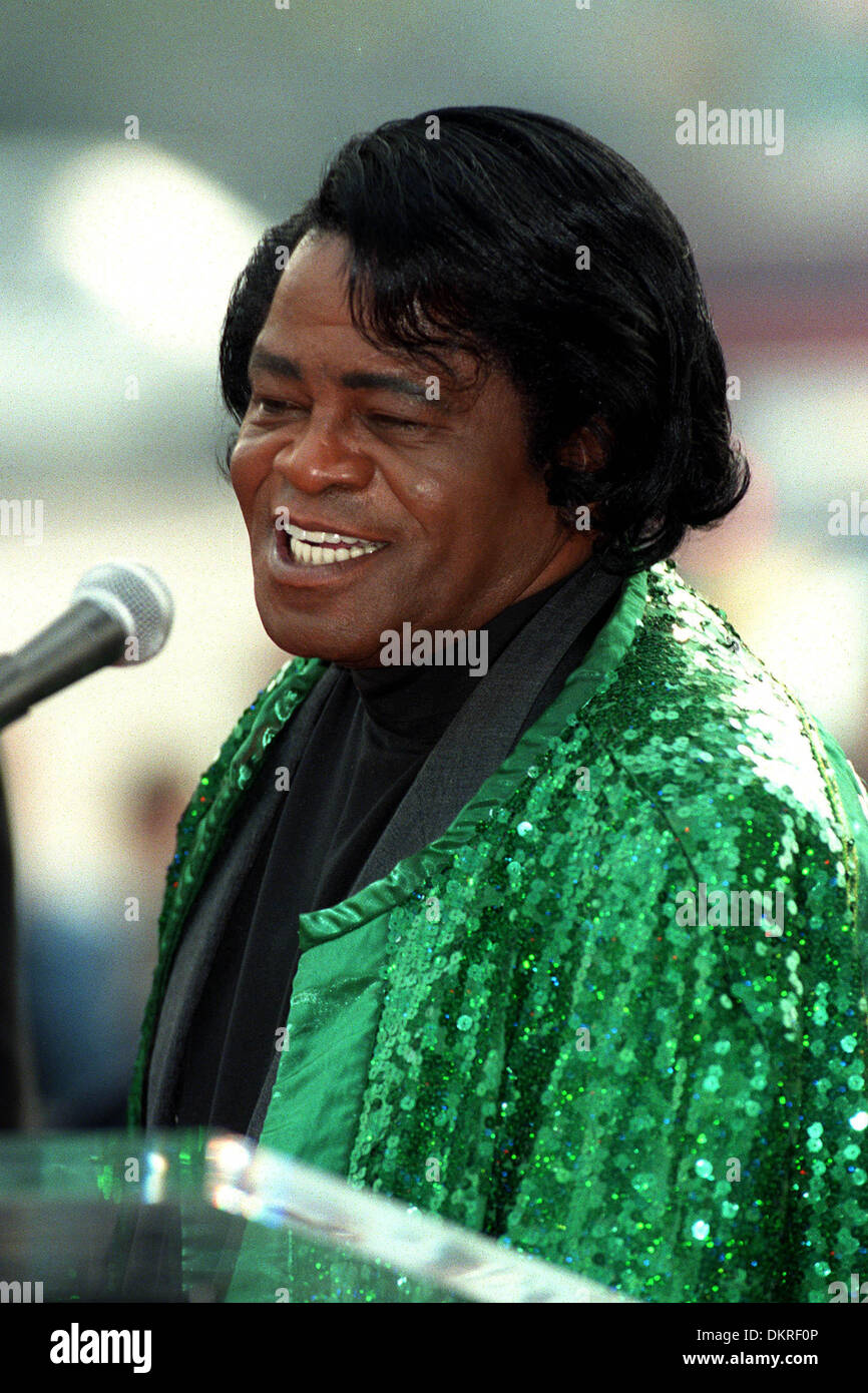 James brown singer hi-res stock photography and images - Alamy