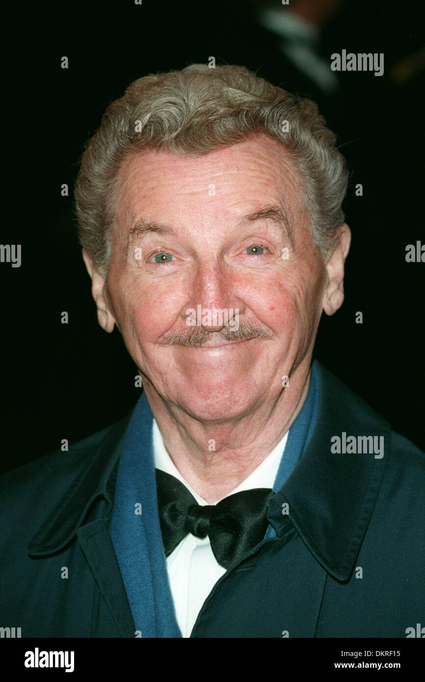 Eddie bracken hi-res stock photography and images - Alamy