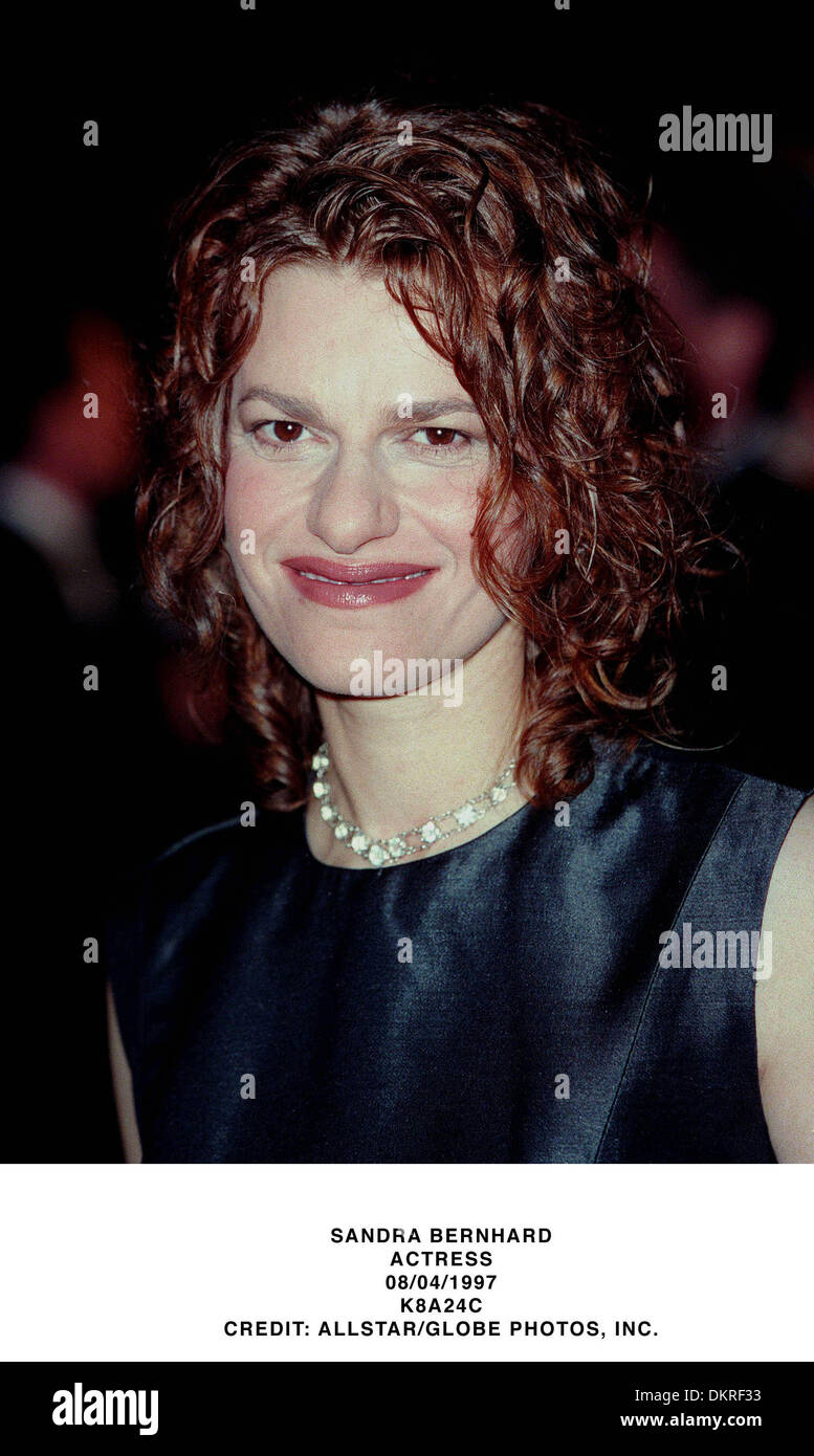Sandra bernhard hi-res stock photography and images - Alamy