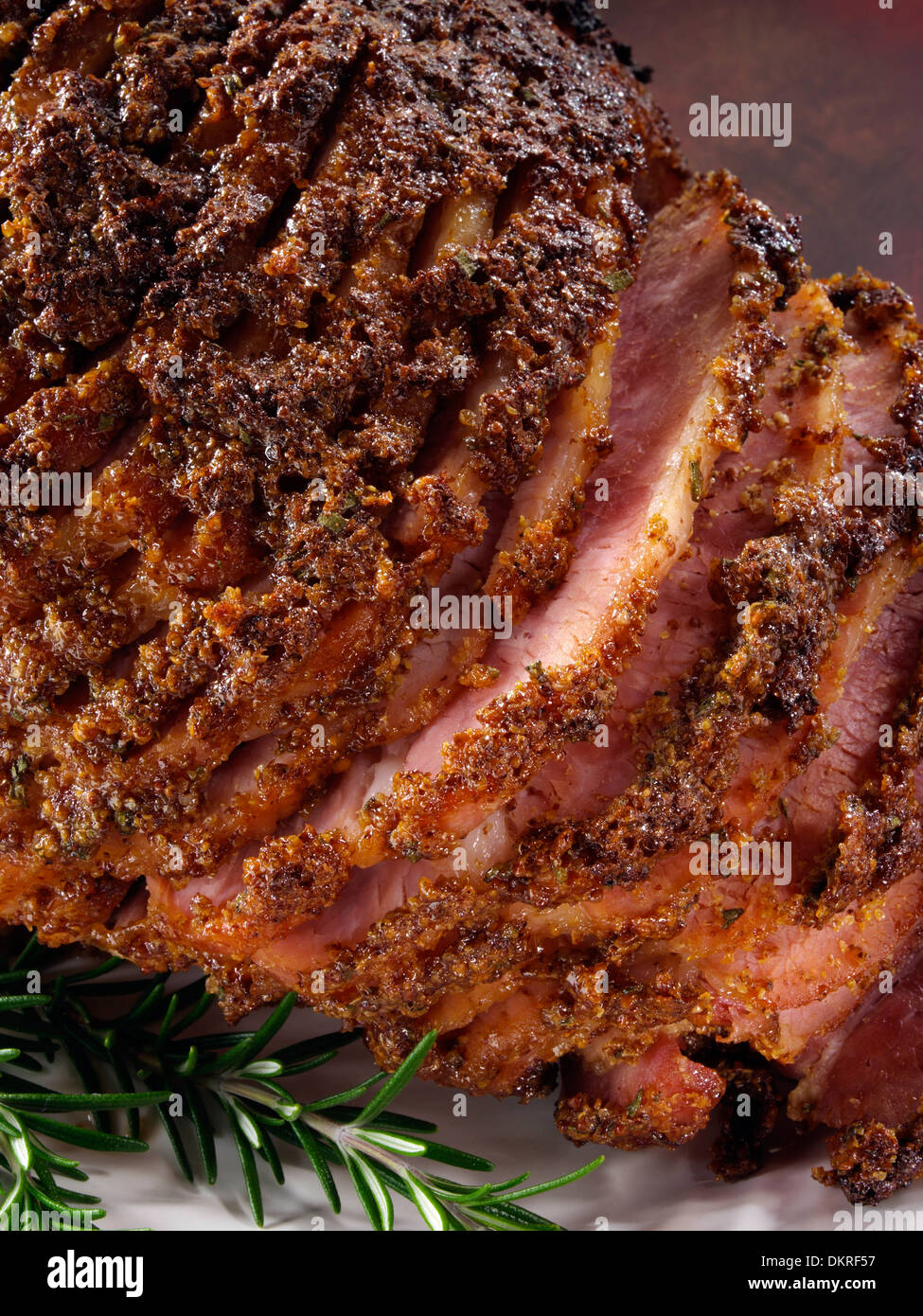 Semi boneless spiral sliced ham hi-res stock photography and images - Alamy