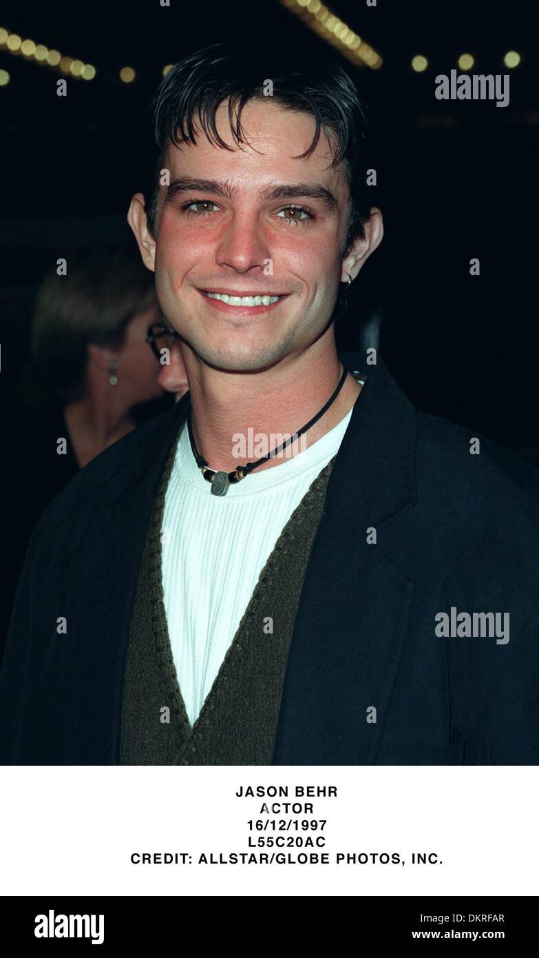 Jason behr hi-res stock photography and images - Alamy