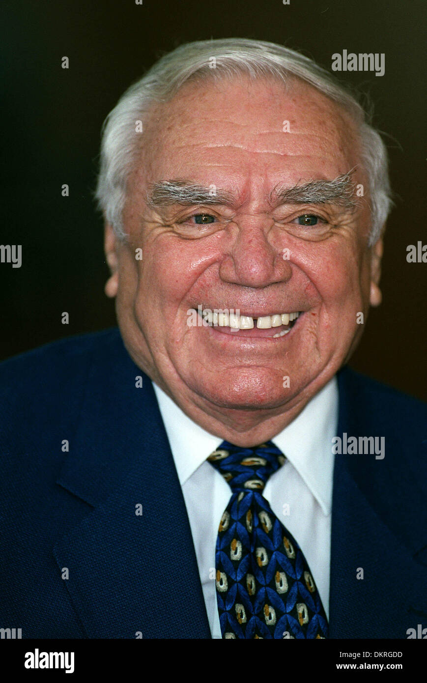 Ernest borgnine actor hi-res stock photography and images - Alamy