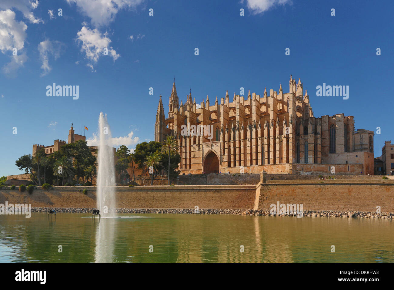 Cathedral La Seu Mallorca Balearics Palma architecture city fountain ...
