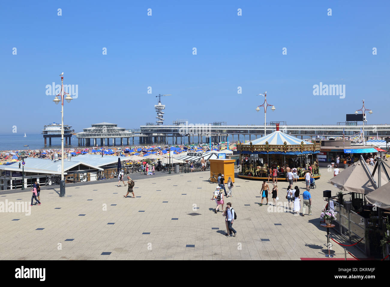 Scheveningen pier hi-res stock photography and images - Alamy