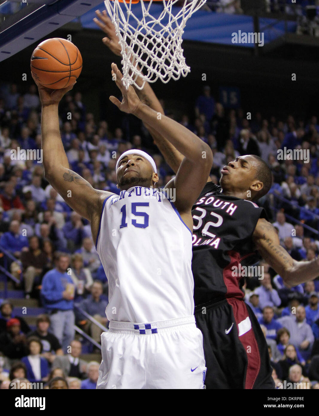 Feb. 25, 2010 - Lexington, Kentucky, USA - Kentucky's DeMarcus Cousins ...