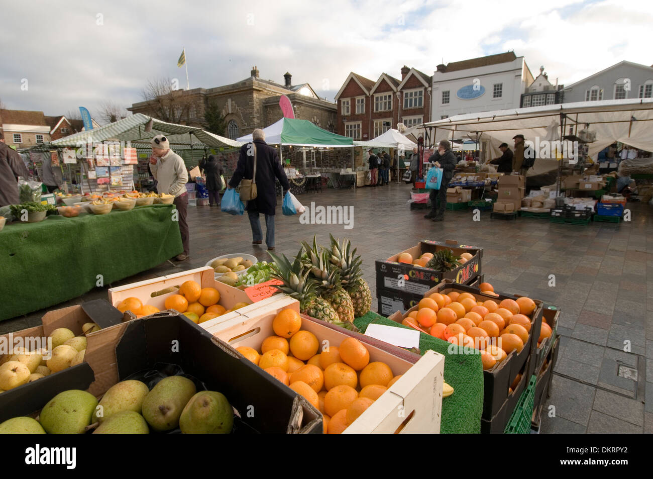Salisbury Market Square High Resolution Stock Photography and Images - Alamy