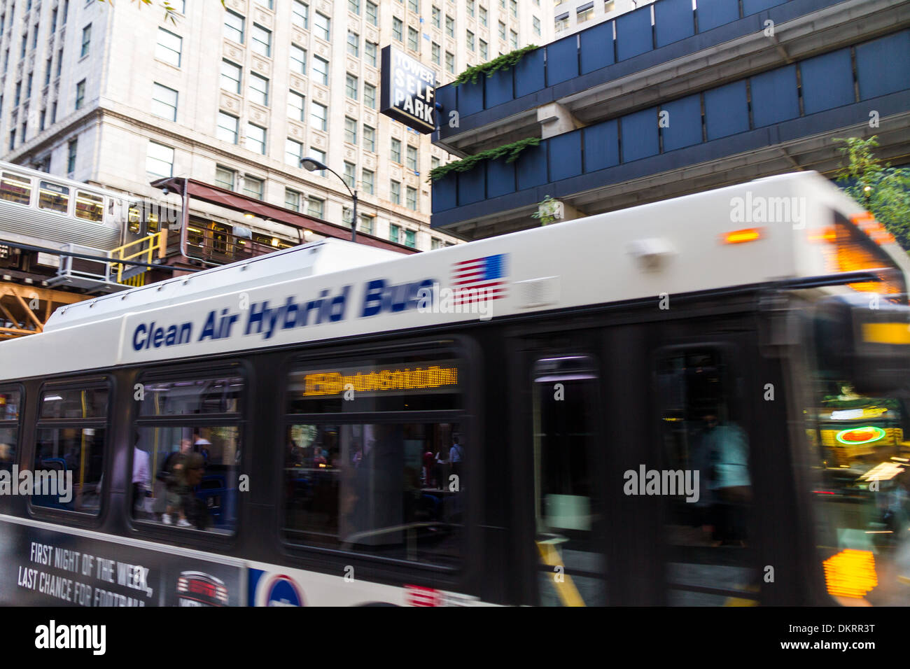 Cta bus hi-res stock photography and images - Alamy