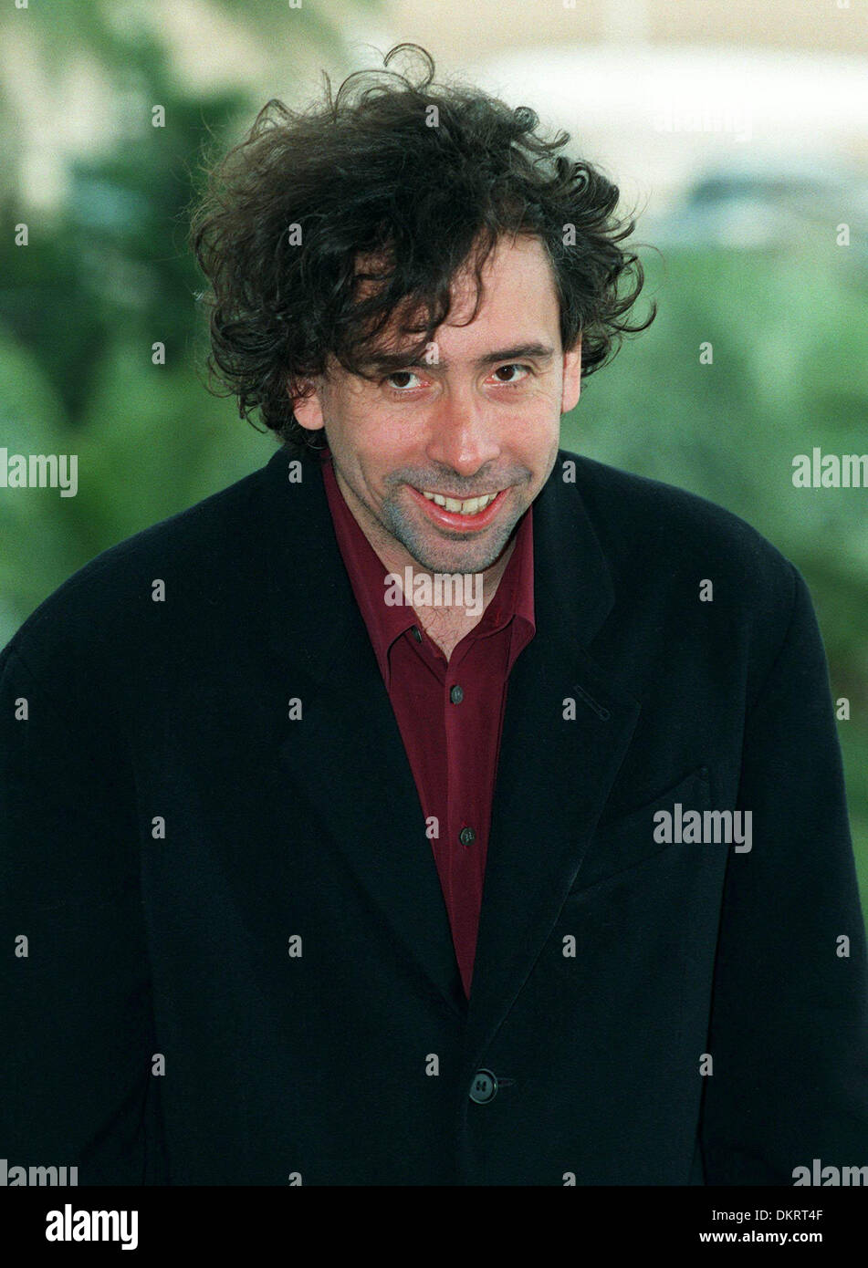 TIM BURTON.DIRECTOR. 1995 CANNES FILM FST.02/06/1995.F40E8A Stock Photo ...
