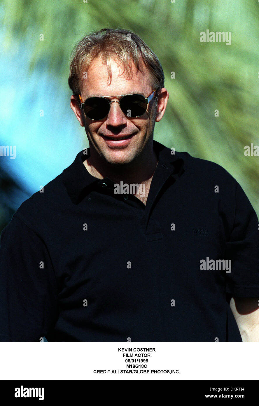 Kevin costner film hi-res stock photography and images - Alamy