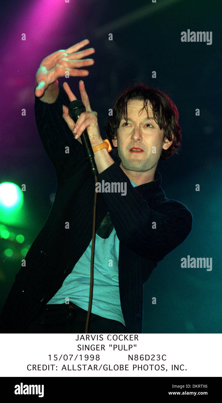 JARVIS COCKER.SINGER ''PULP''.15/07/1998.N86D23C Stock Photo - Alamy