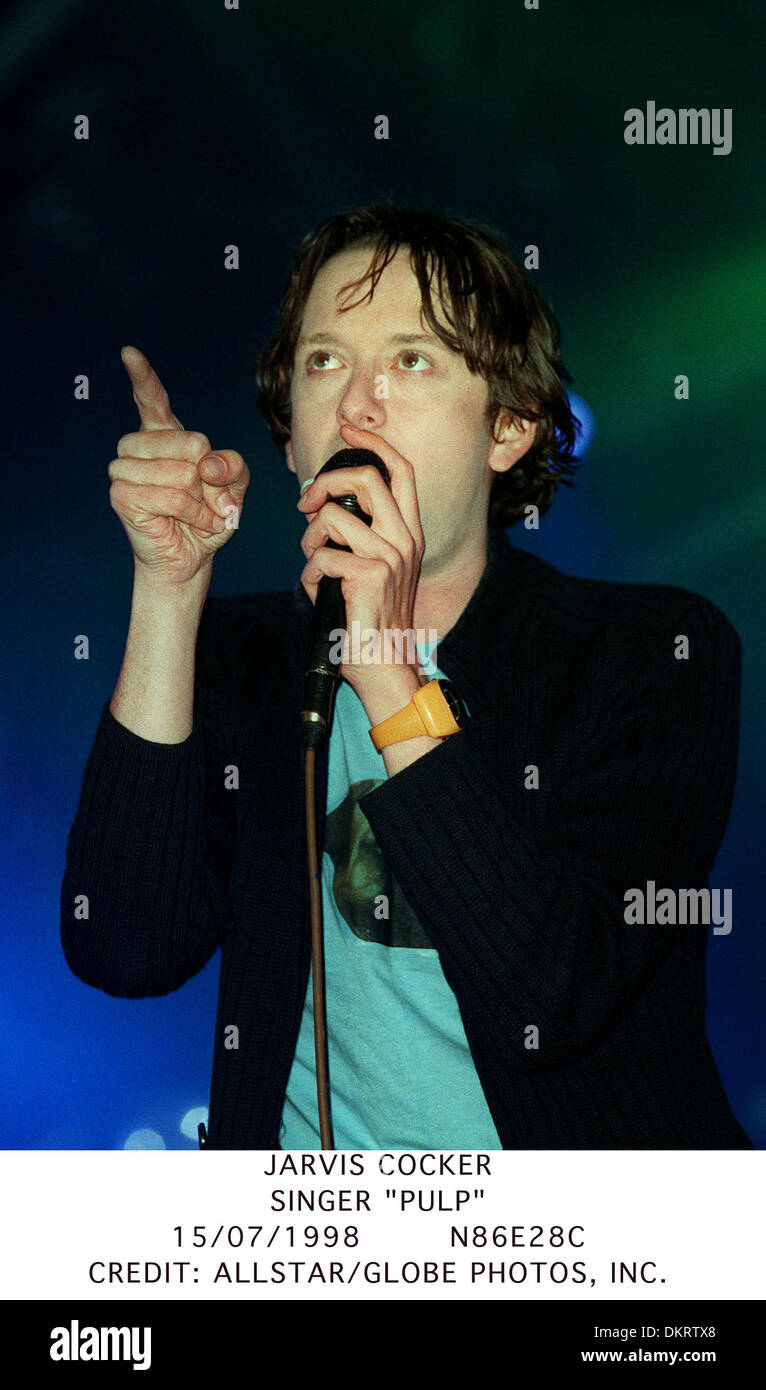 JARVIS COCKER.SINGER ''PULP''.15/07/1998.N86E28C Stock Photo - Alamy