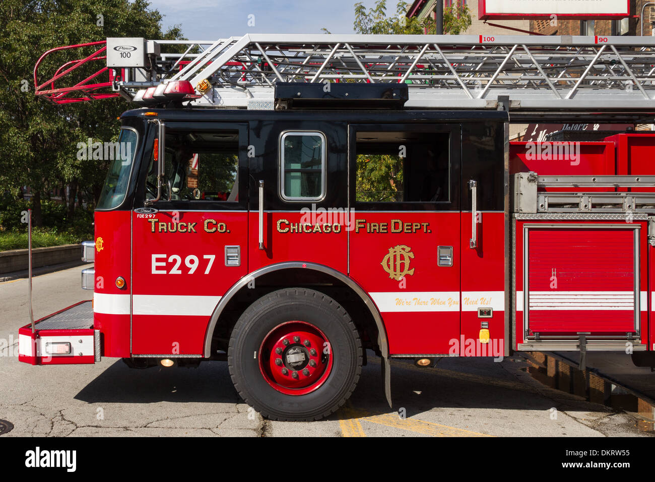 Chicago E297 Fire truck fire dept fire engine Stock Photo - Alamy