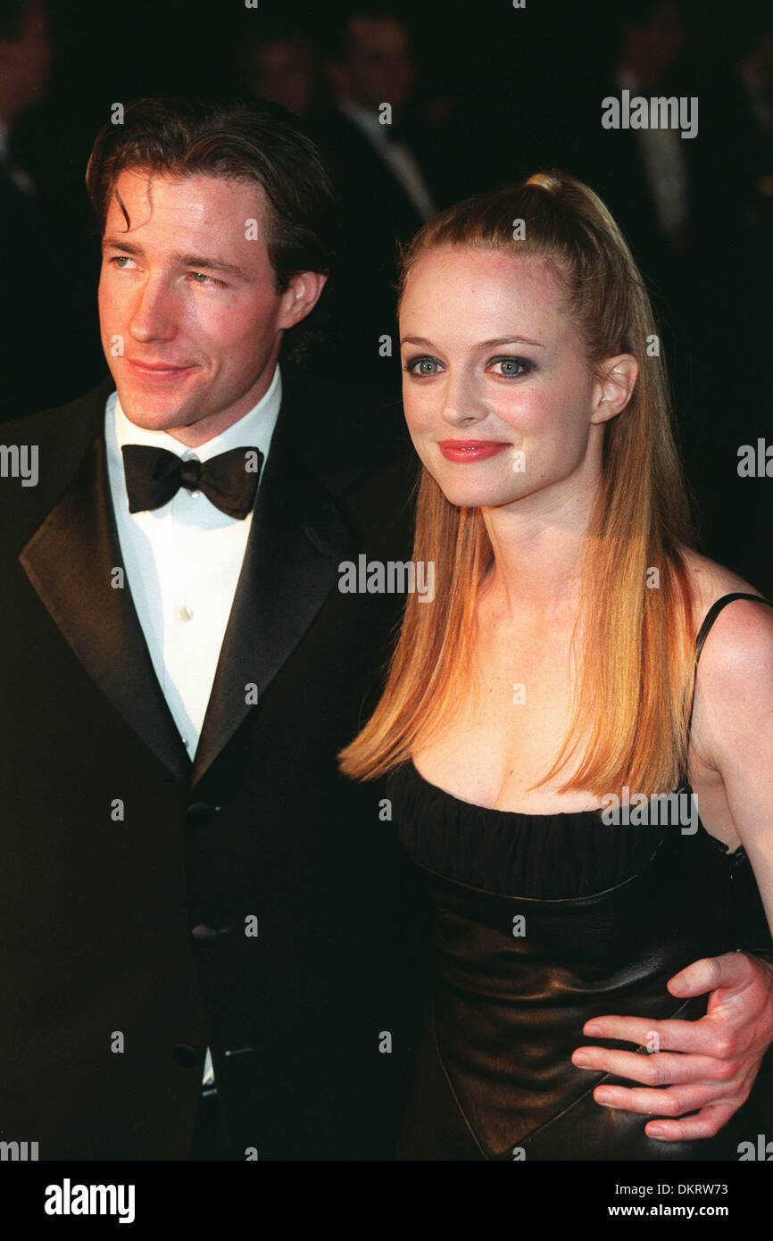 ED BURNS & HEATHER GRAHAM.ACTOR & ACTRESS.25/03/1999.Q69C17A Stock ...