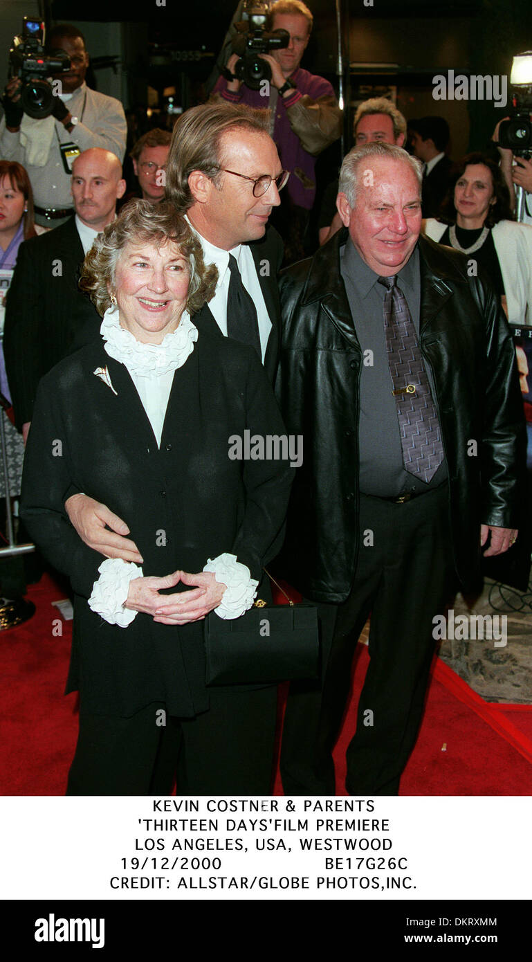 KEVIN COSTNER & PARENTS.'THIRTEEN DAYS'FILM PREMIERE.LOS ANGELES, USA ...