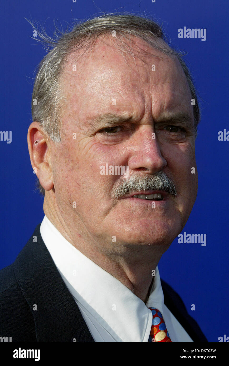John cleese actor hi-res stock photography and images - Alamy