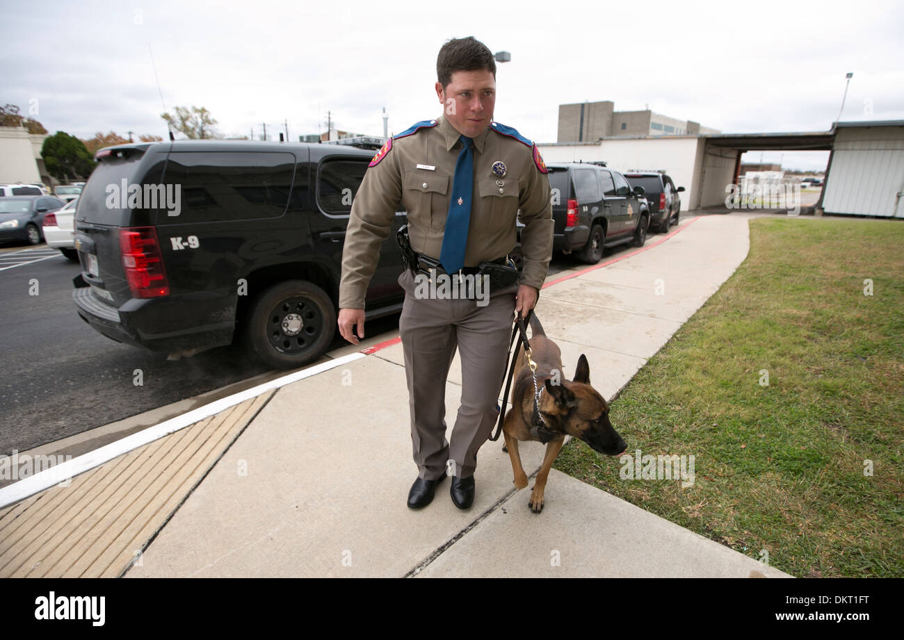 Texas Department of Public Safety officer with dog who recently ...
