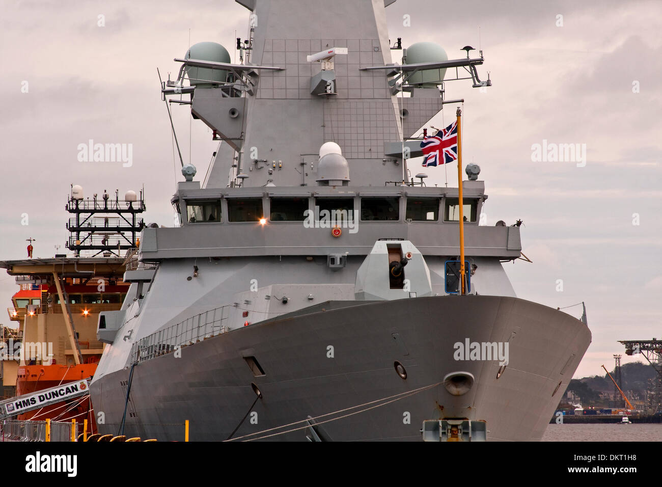 Dundee, Scotland, UK. 9th December, 2013. Royal Navy HMS Duncan is the ...