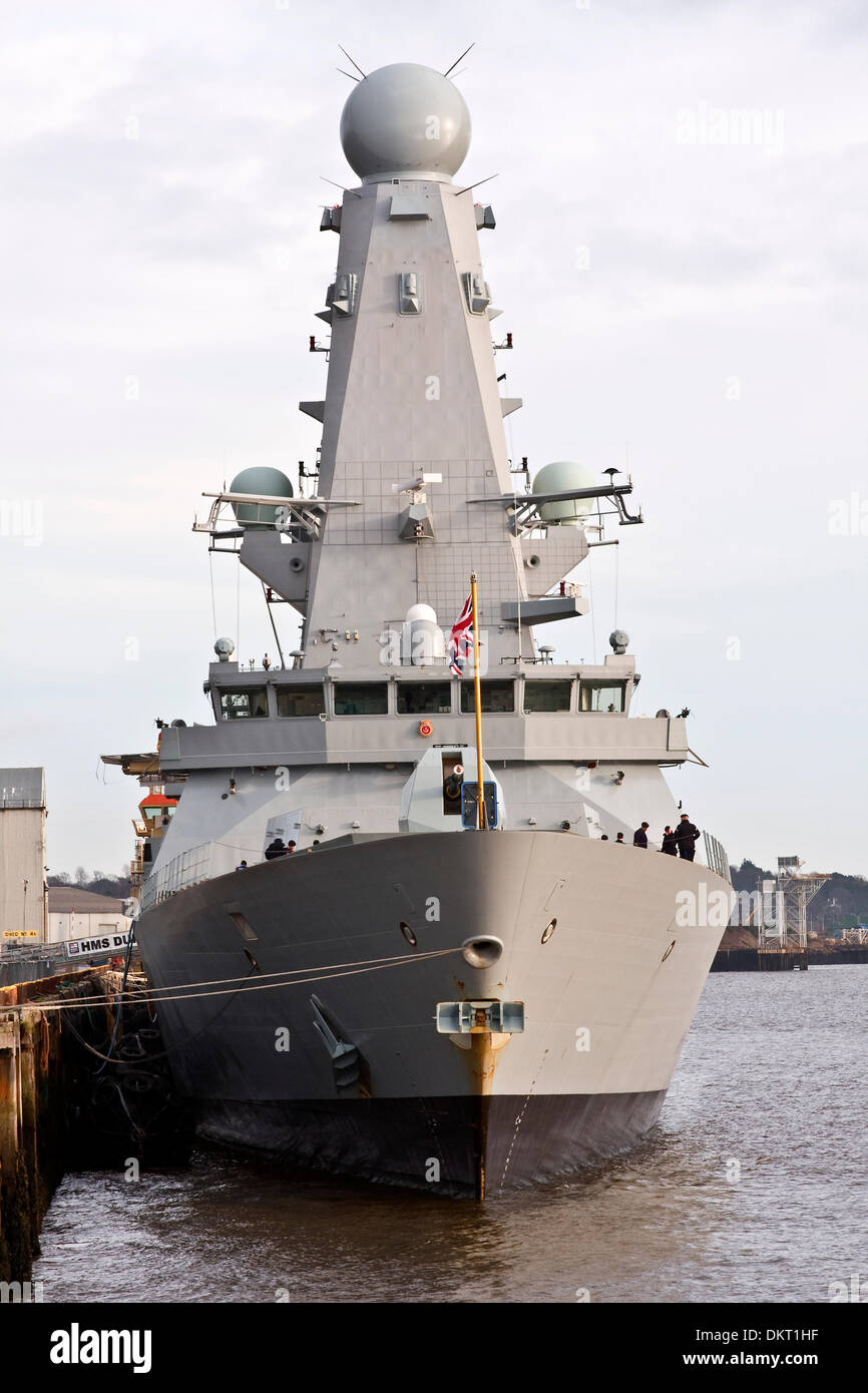 Dundee, Scotland, UK. 9th December, 2013. Royal Navy HMS Duncan is the ...