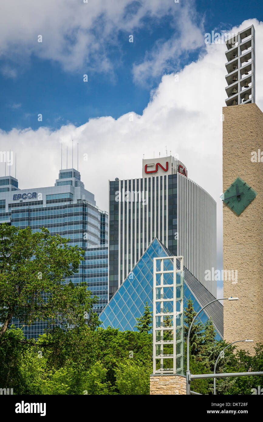 Edmonton city hall fountain hi-res stock photography and images - Alamy