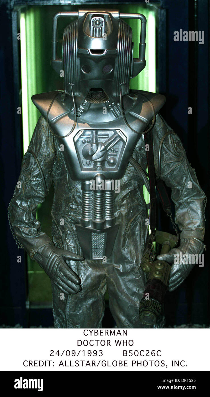 Cyberman doctor who hi-res stock photography and images - Alamy