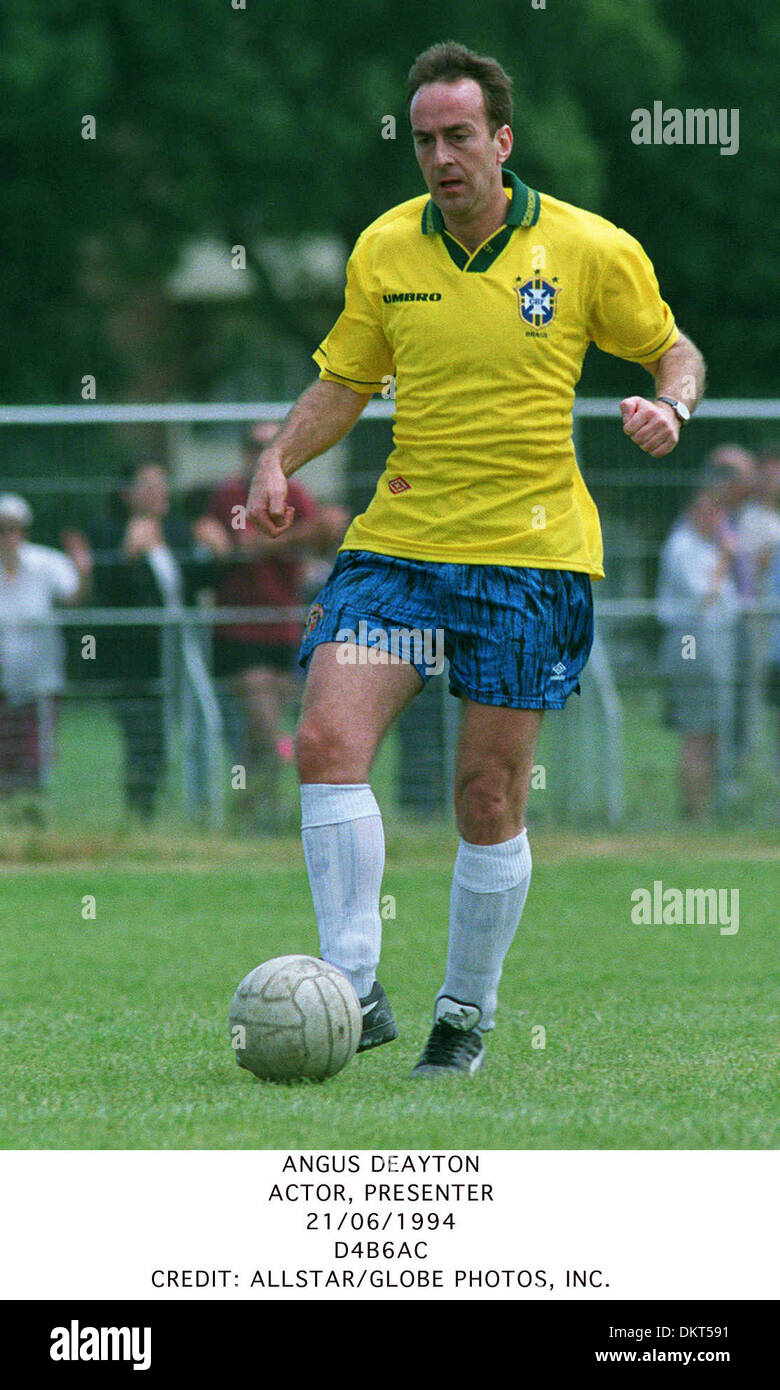 ANGUS DEAYTON.ACTOR, PRESENTER.21/06/1994.D4B6AC Stock Photo - Alamy