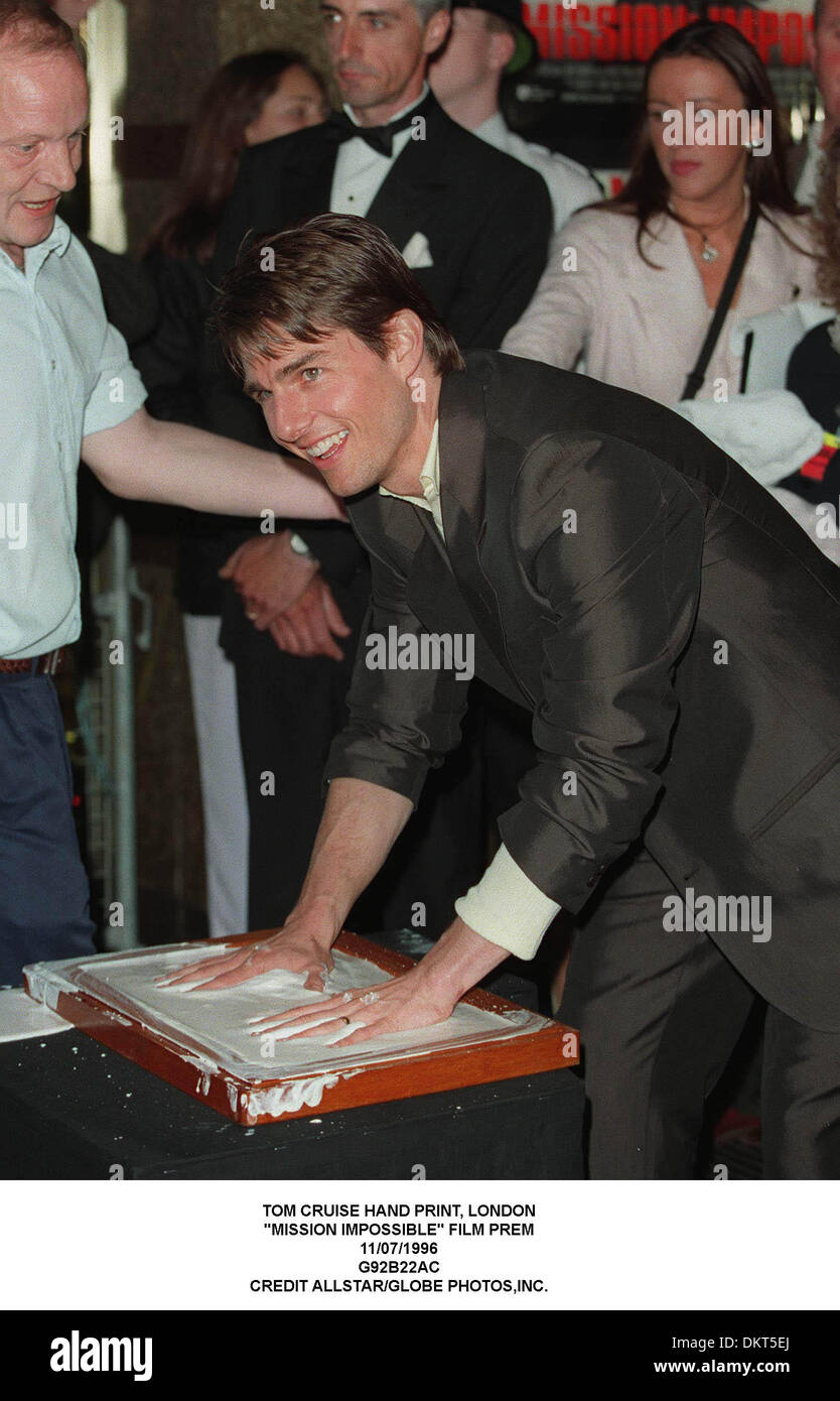 TOM CRUISE HAND PRINT, LONDON.''MISSION IMPOSSIBLE'' FILM PREM.11/07 ...