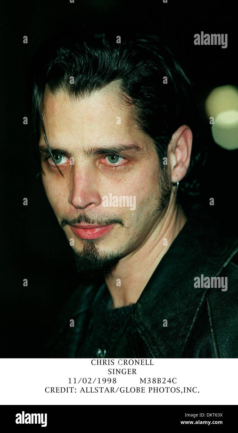 11 02 1998 hi-res stock photography and images - Alamy