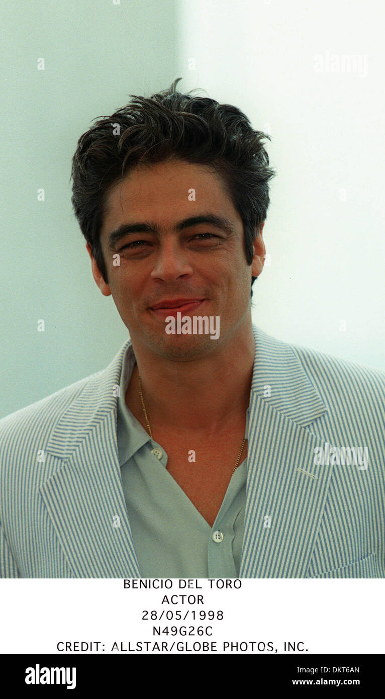 Benicio del toro 1998 hi-res stock photography and images - Alamy