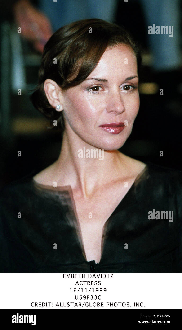 Embeth davidtz hi-res stock photography and images - Alamy