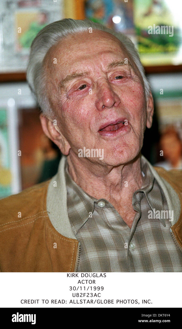 KIRK DOUGLAS.ACTOR.30/11/1999.U82F23AC.CREDIT TO READ Stock Photo - Alamy