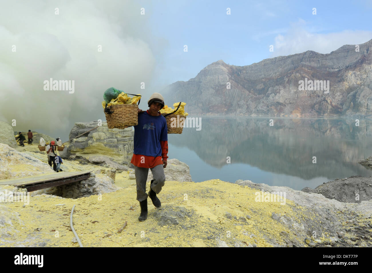 Asia Indonesia Java Ijen sulphur sulfur volcano volcanism volcanical ...