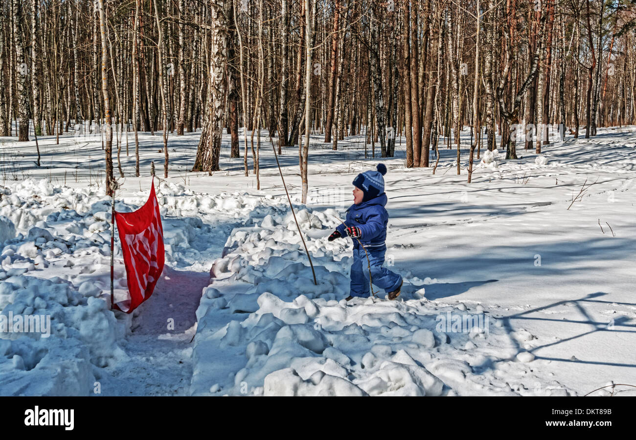 Winter orienteering competition - snow labyrinth - start position Stock ...