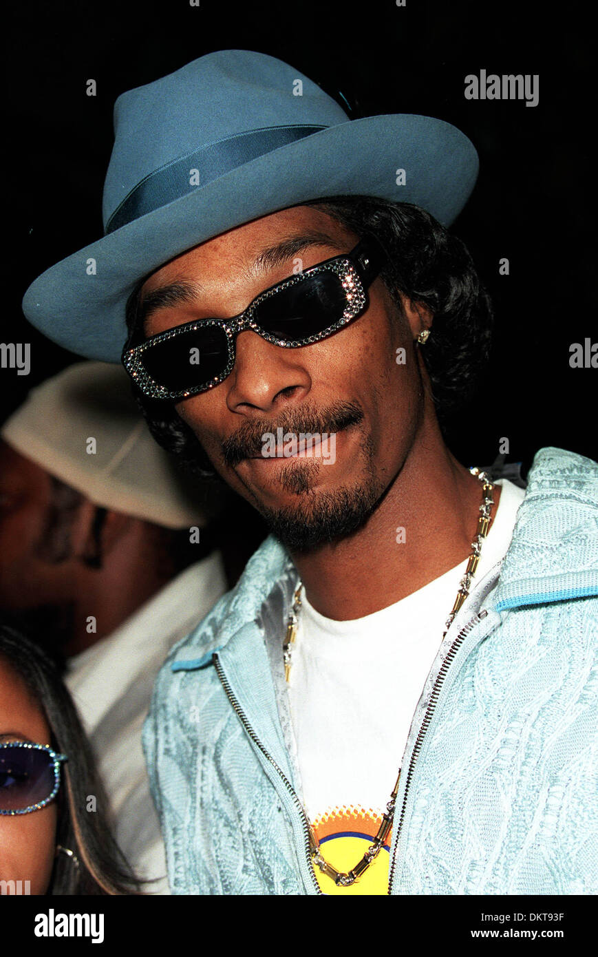 Snoop dogg 2001 hi-res stock photography and images - Alamy