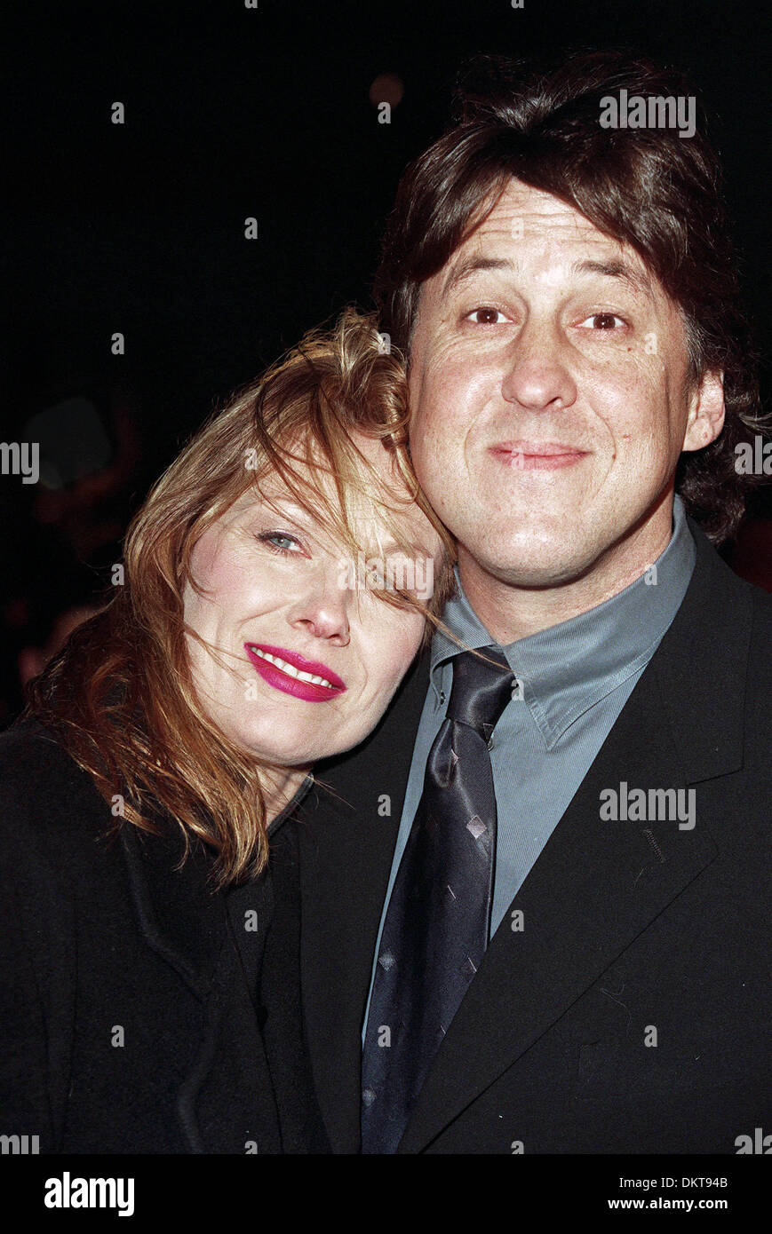 Director cameron crowe wife nancy hi-res stock photography and images - Alamy