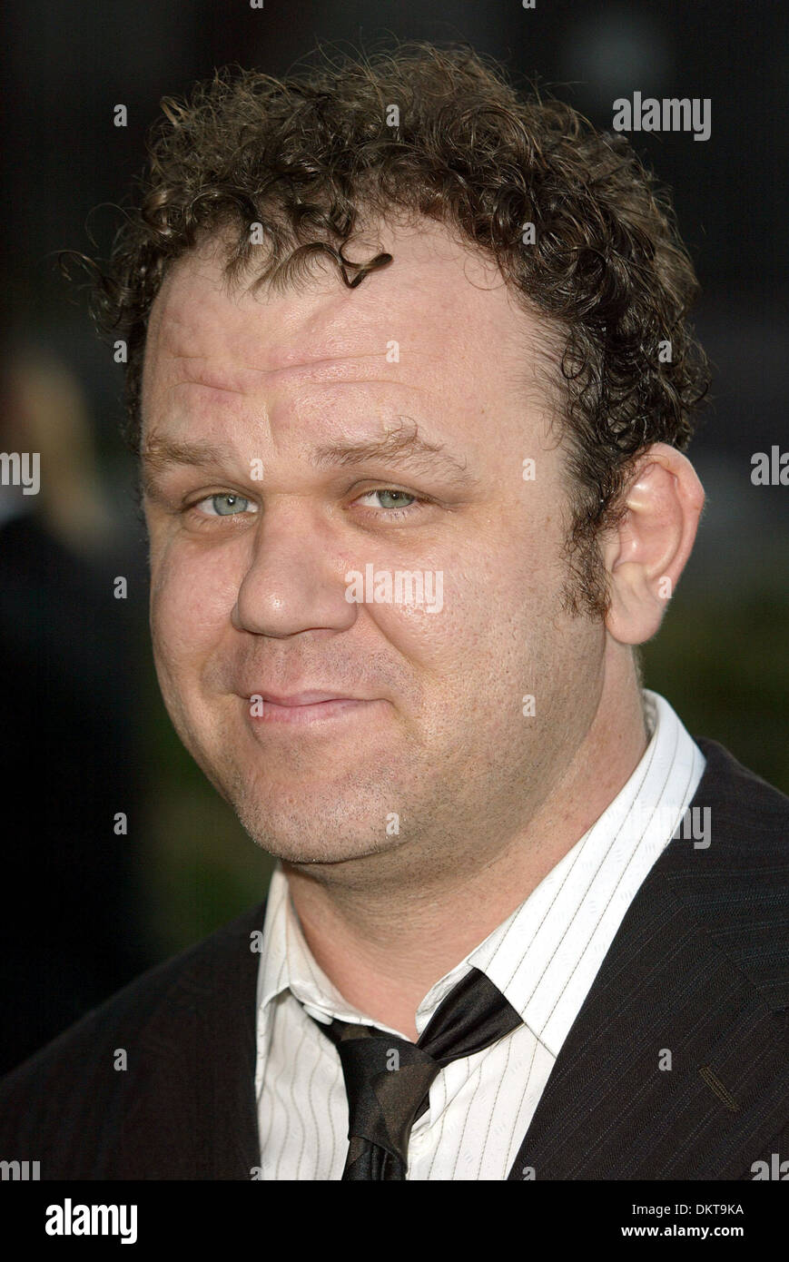 JOHN C.REILLY.ACTOR. HILLS, L.A USA.PACIFIC DESIGN CENTRE, BEVERLY.07 ...
